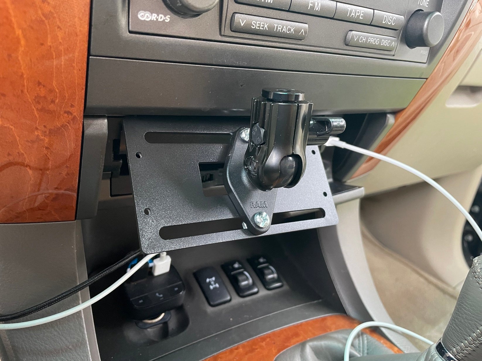 Lexus GX470 Ash Tray Replacement Accessory Mount – Go Xplore Basecamp